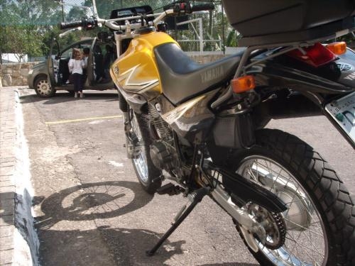$6.800 moto xt 225,ano 2004,super nova-uma raridade... em São Paulo ...