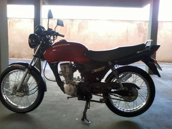 Honda cg 125 fan, ano 2005 em ótimo estado em Uberlândia - Venda de ...